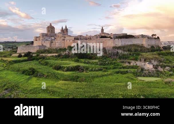 Experience the breathtaking beauty of Mdina, Maltas ancient fortress ...