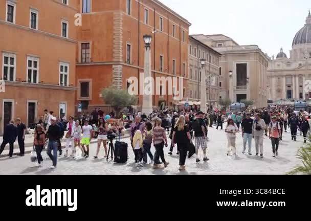 SVatican - April, 23, 2025: tream of people heads to St. Peters Square ...