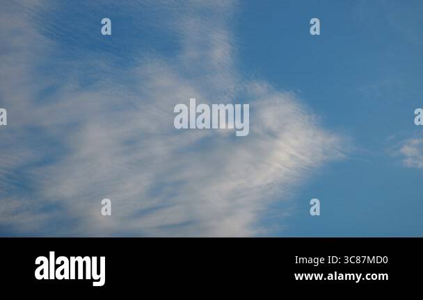 Real time video of Cirrus Ci high clouds made of ice crystals. Cirrus ...
