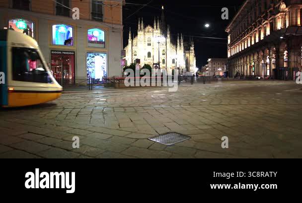 Nightscapes - Tram in Piazza Duomo in Milan Italy on 12-21-2024 Stock ...