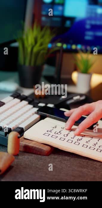 Checklist list list notepad Stock Videos & Footage - HD and 4K Video ...