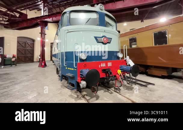 Vintage steam, electric and diesel locomotives, rolling stock and model ...
