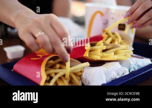 Mcdonalds family eating Stock Videos & Footage - HD and 4K Video Clips - Alamy