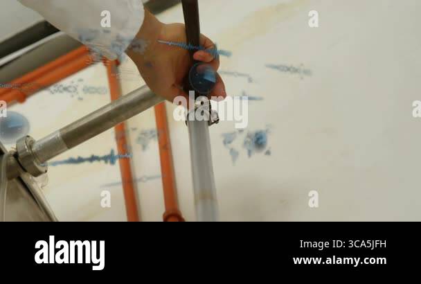 Sleeve clamp Stock Videos & Footage - HD and 4K Video Clips - Alamy