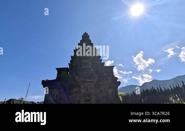 Arjuna Temple complex in Dieng. (In this complex there are Semar ...