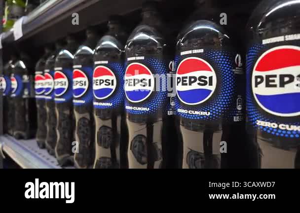 Poznan, Poland - June 7, 2025: Row of Pepsi Zero Sugar beverages with ...
