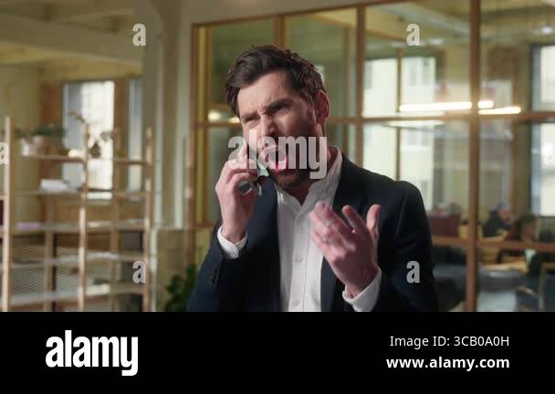 Angry furious man business entrepreneur annoyed businessman screaming ...