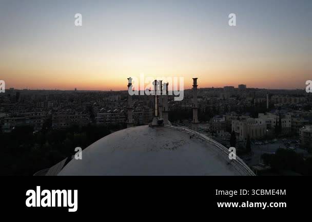 Coexistence between sects in Syria. Christian churches and Muslim ...