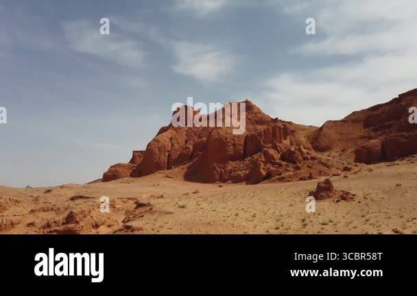 The expansive desert and seemingly endless stretches of rocky sand ...