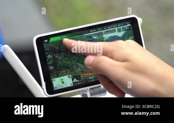 Electronic screens Stock Videos & Footage - HD and 4K Video Clips - Alamy