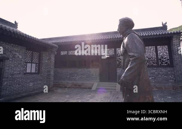 Statue of martyrs in the courtyard Stock Video Footage - Alamy