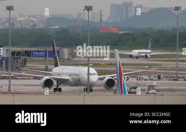 Boeing 737 max fuselage Stock Videos & Footage - HD and 4K Video Clips ...