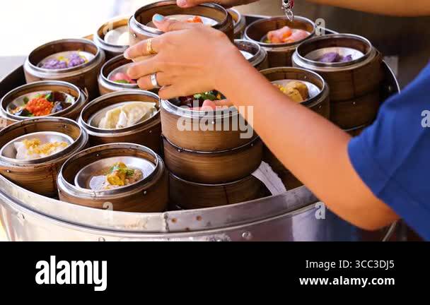 Dim sum containers Stock Videos & Footage - HD and 4K Video Clips - Alamy