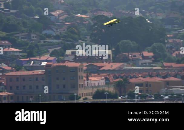 Spanish airspace Stock Videos & Footage - HD and 4K Video Clips - Alamy