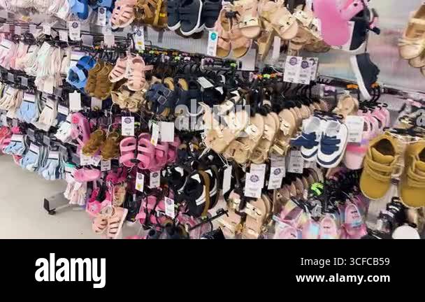 Store layout aisle Stock Videos & Footage - HD and 4K Video Clips - Alamy
