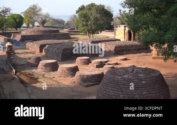 Sanchi Stupa, The main stupa a 2200 year old Buddhist monument built by ...