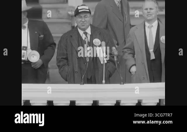 WASHINGTON DC - 1953 - Dignitaries standing in stands waiting for ...