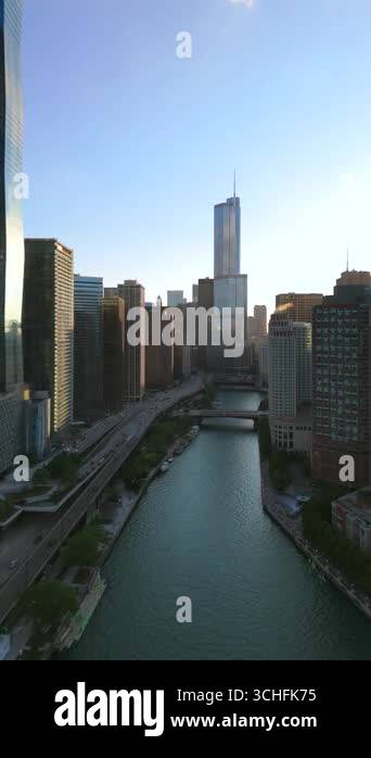 Breathtaking aerial views of Chicago iconic skyline and the beautiful ...