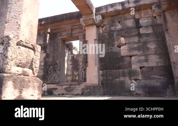 Ruins of Sanchi Stupa, The main stupa a 2200 year old Buddhist monument ...