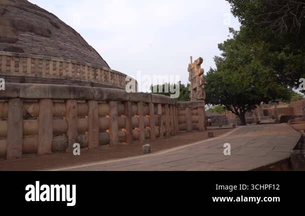 Sanchi stupa, Buddhist monuments listed as World Heritage by UNESCO ...