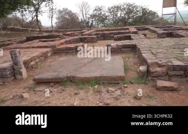 Ruins of Sanchi Stupa, The main stupa a 2200 year old Buddhist monument ...