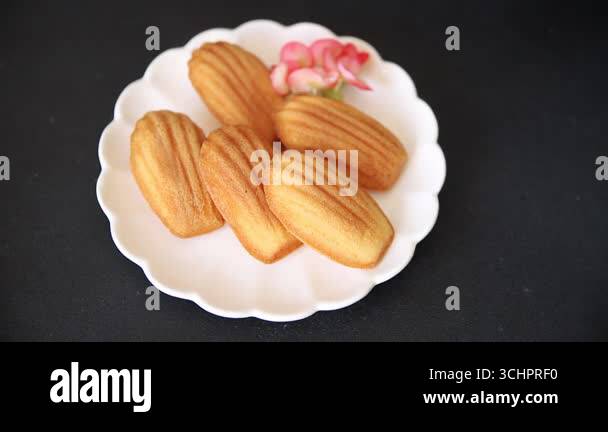 Madeleine cookies sweet dessert traditional french sweets tasty snack ...