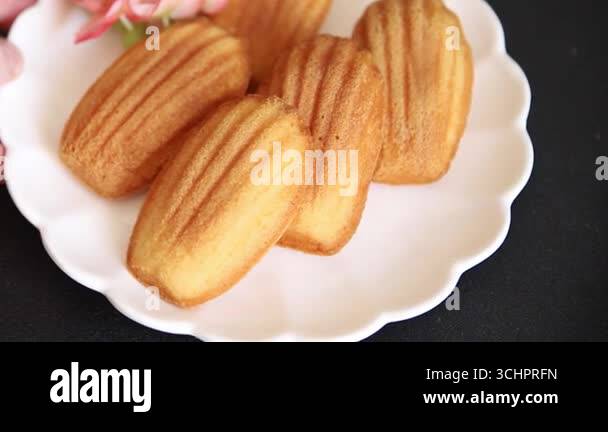 Madeleine cookies sweet dessert traditional french sweets tasty snack ...