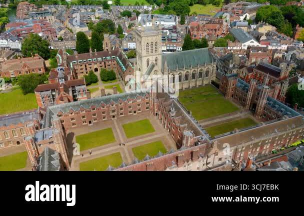 Aerial view of Cambridge University campus with historical buildings ...