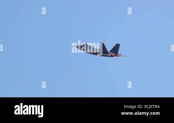 F-22 Raptor performs dynamic maneuvers in clear skies at the Avalon ...