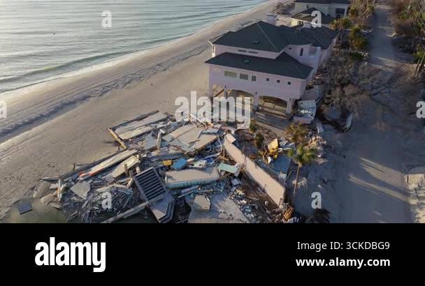Tsunami ocean damage Stock Videos & Footage - HD and 4K Video Clips - Alamy