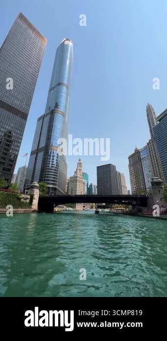 Chicago skyline trump tower Stock Videos & Footage - HD and 4K Video ...
