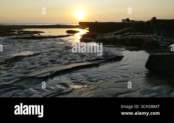 Southern California coastal scenes with ancient reefs, tide pools ...