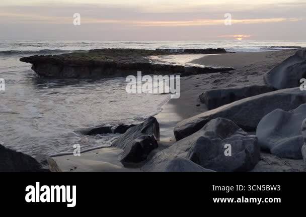 Southern California beach scenes north of San Diego - golden sunsets ...
