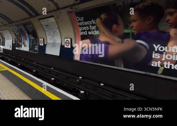 Heathrow signage Stock Videos & Footage - HD and 4K Video Clips - Alamy
