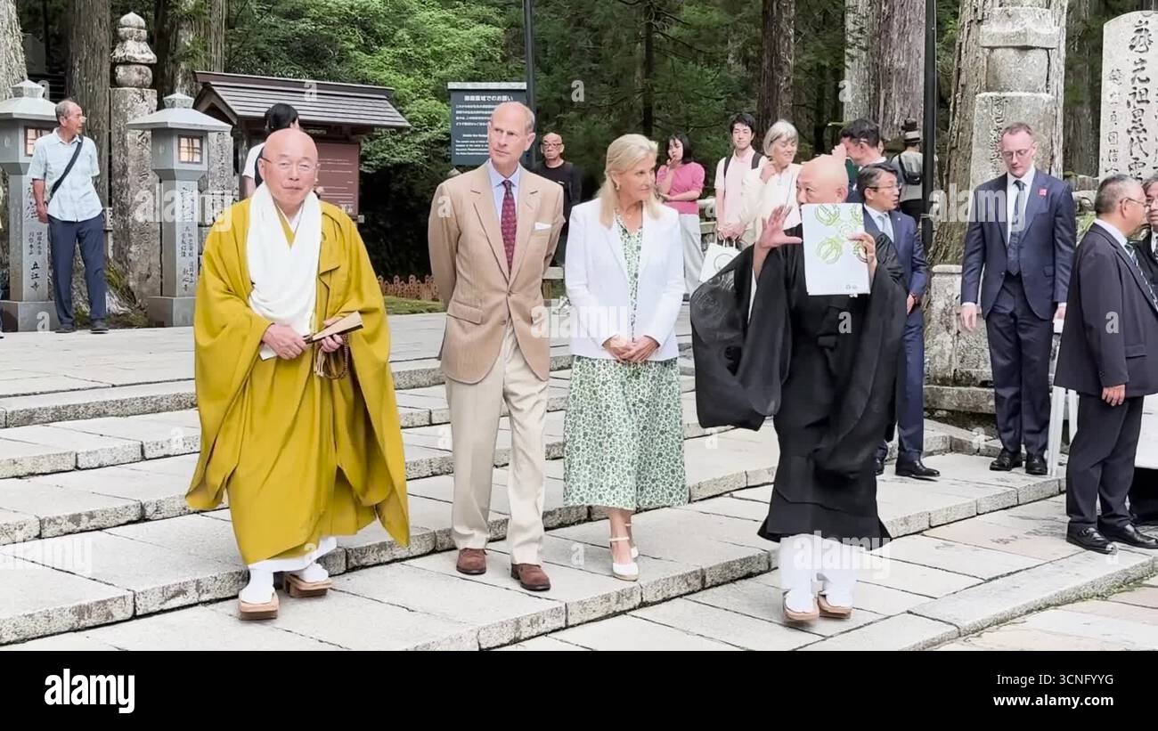 The Duke and Duchess of Edinburgh visit Buddhist religious sites Stock ...