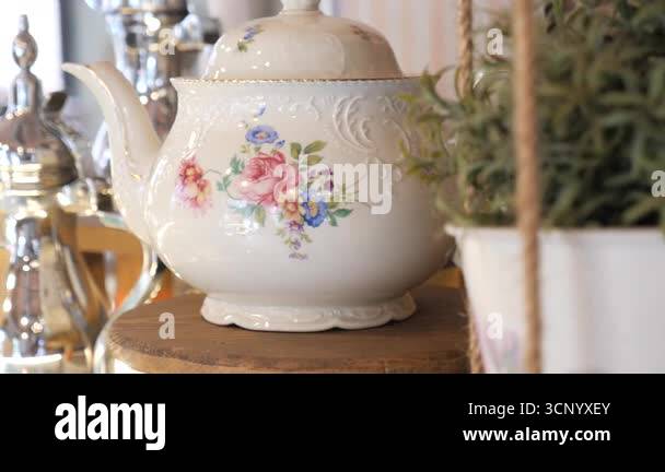 Teapot designs Stock Videos & Footage - HD and 4K Video Clips - Alamy