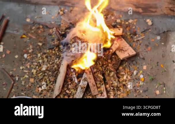 Vedic fire altar Stock Videos & Footage - HD and 4K Video Clips - Alamy