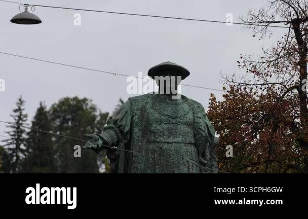 Emperor park Stock Videos & Footage - HD and 4K Video Clips - Alamy