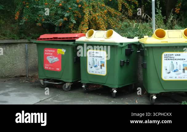 September 2025 vienna austria garbage Stock Videos & Footage - HD and ...