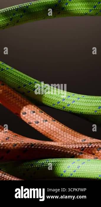 Dynamic Ropes 3D spinning animation Stock Video Footage - Alamy