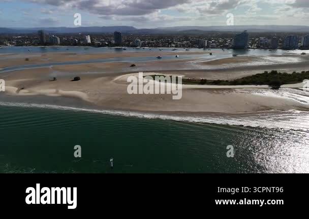 Stunning 4K aerial drone footage of Curlew Island on the Gold Coast ...