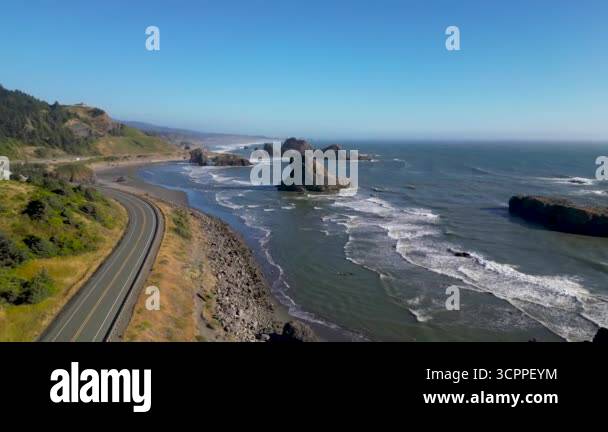 Aerial view of Scenic Pacific coast in Oregon, Scenic byway route 101 ...