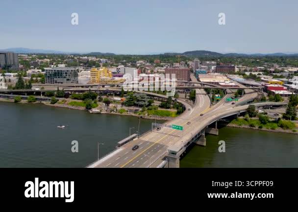 PORTLAND, OREGON - JULY 04, 2023: Skyline of Portland city in Oregon ...