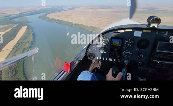 Flying solo pilot Stock Videos & Footage - HD and 4K Video Clips - Alamy