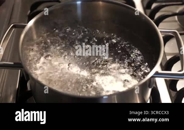 Water bubbles rapidly in pot Stock Videos & Footage - HD and 4K Video ...