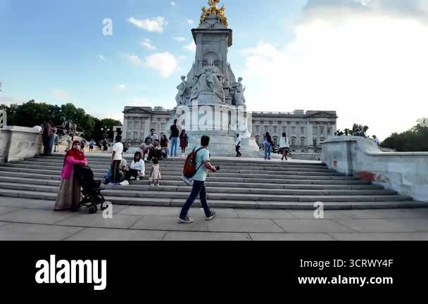 Queen Victoria Memorial with winged victory (nike) statue on top ...