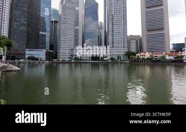 City skyline reflection over time-lapse water Stock Video Footage - Alamy