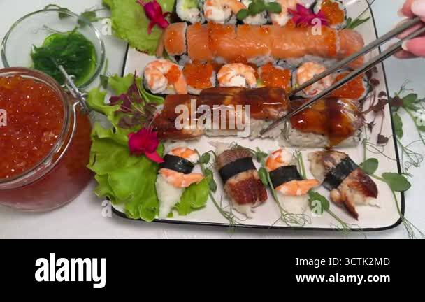 Sushi Sashimi Nigiri Platter, japanese gunkan maki sushi restaurant ...