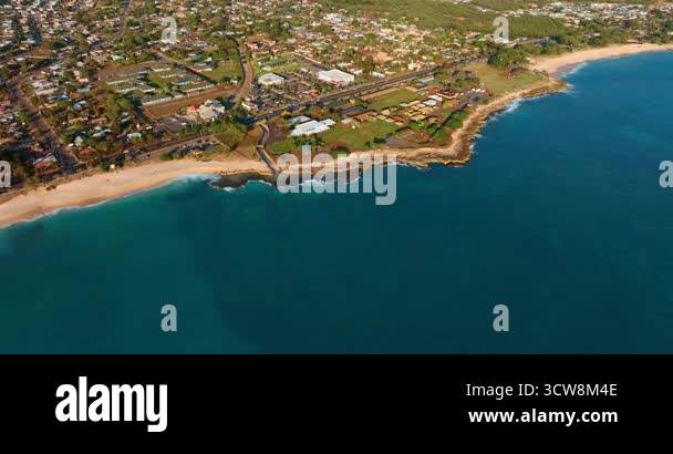 Spectacular view of the blue waterscape of the Pacific Ocean. Cityscape ...