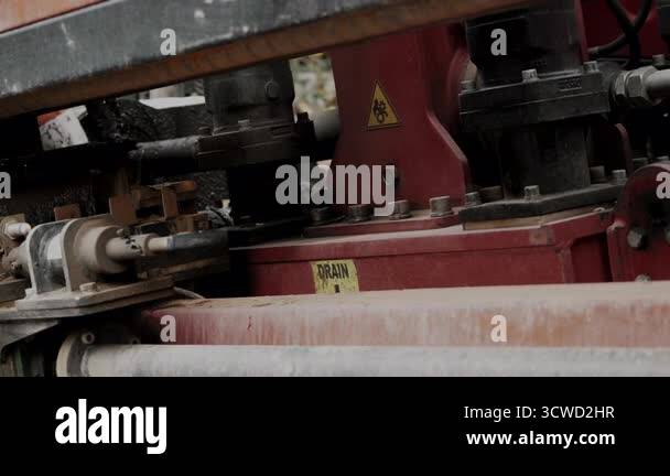 The machine operates horizontally at an inclined angle when laying ...